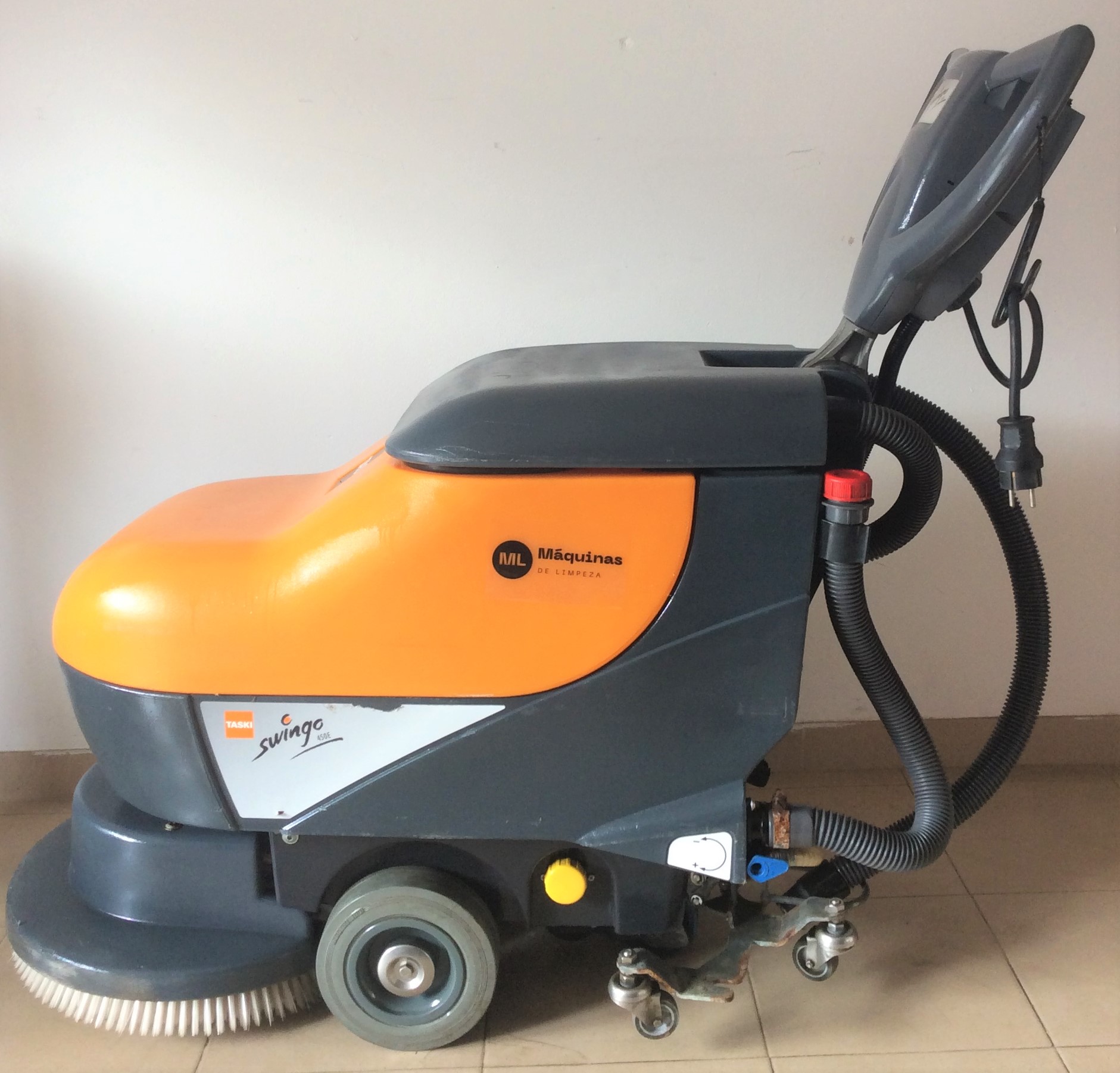 Taski 450 E | Máquinas de Limpeza