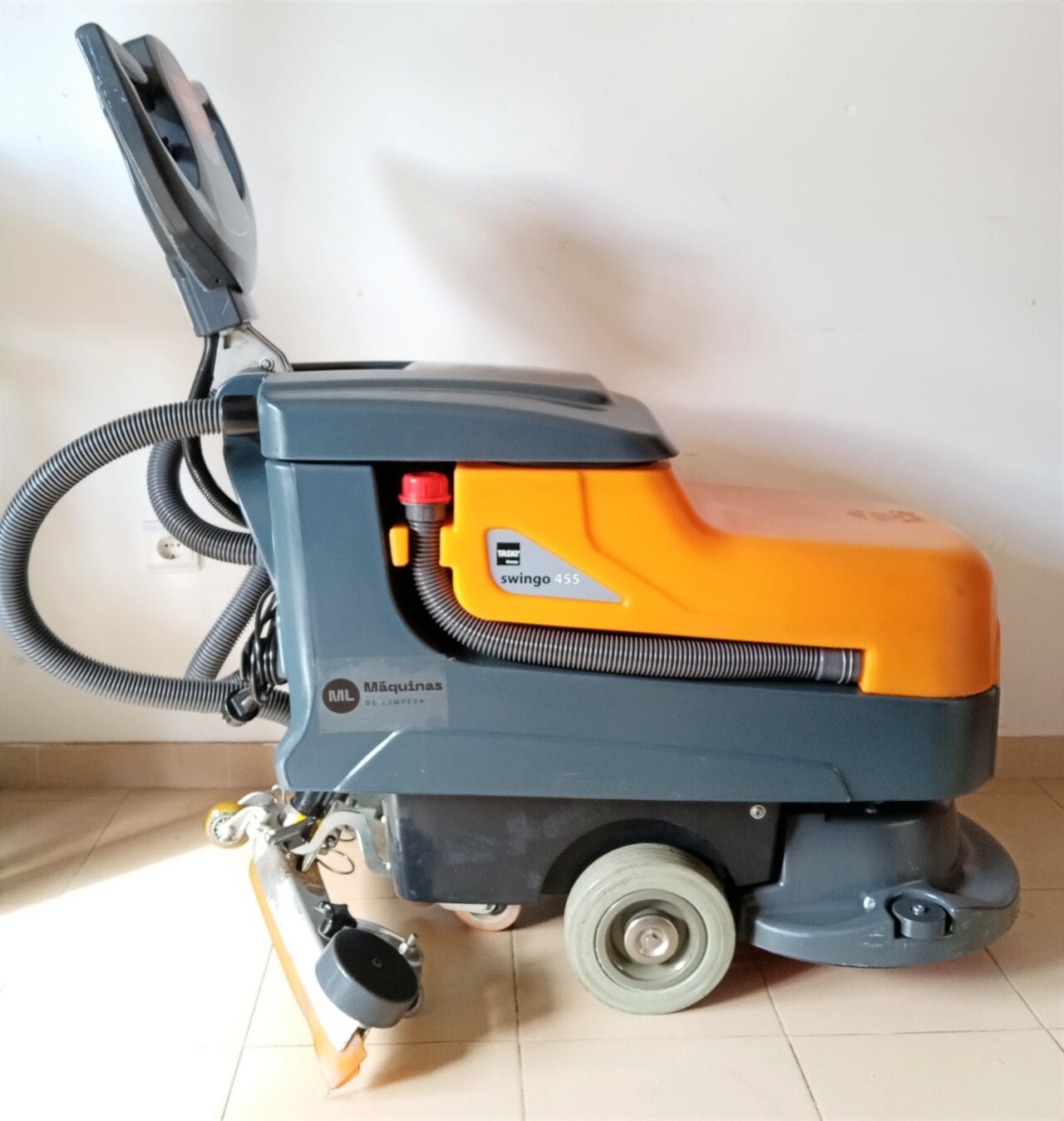 Taski Swingo 455 B | Máquinas de Limpeza